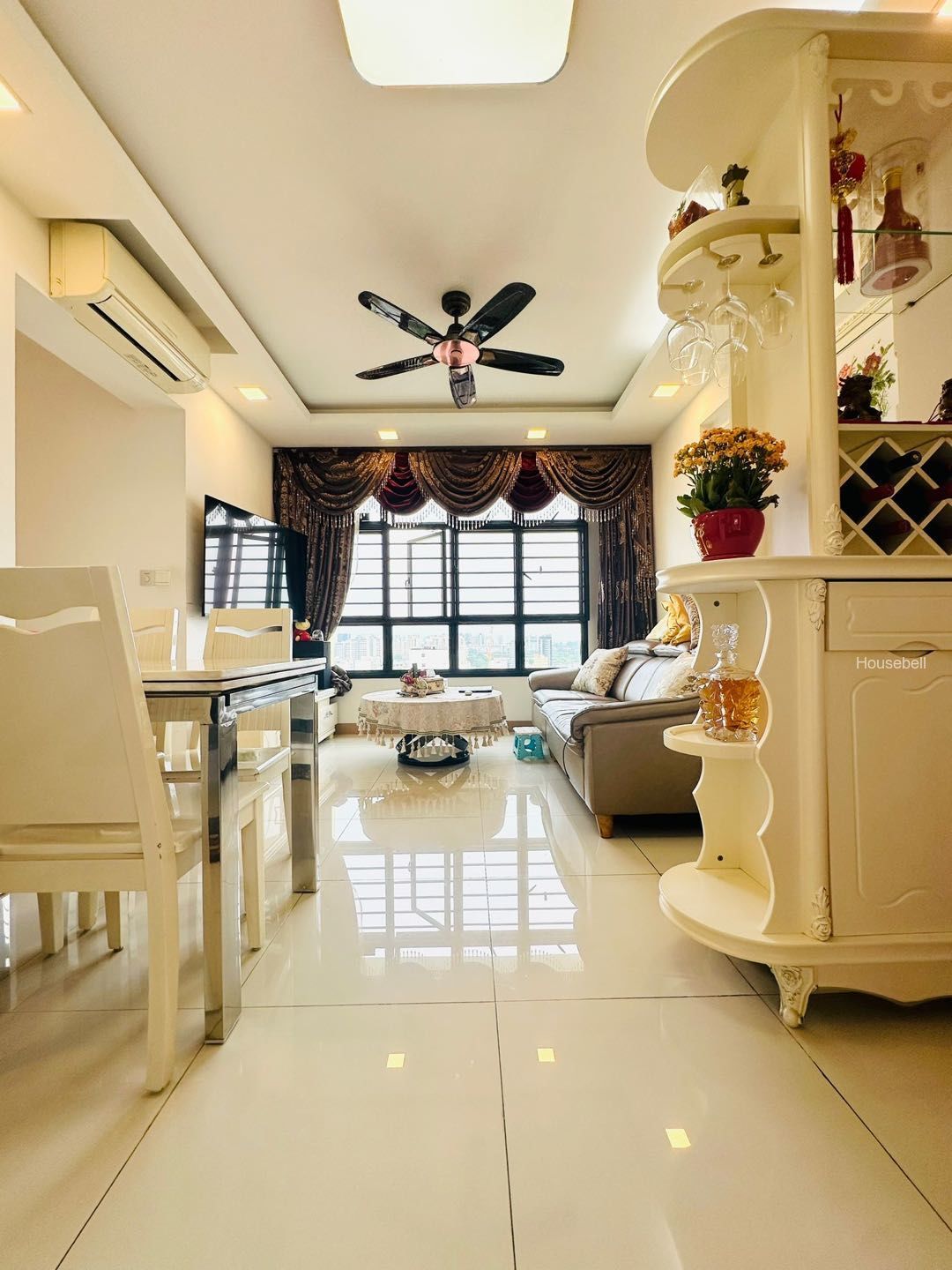 Singapore 63 Greentops @ Sims Place 2Bed-2Bath HDB,732 sqft | housebell